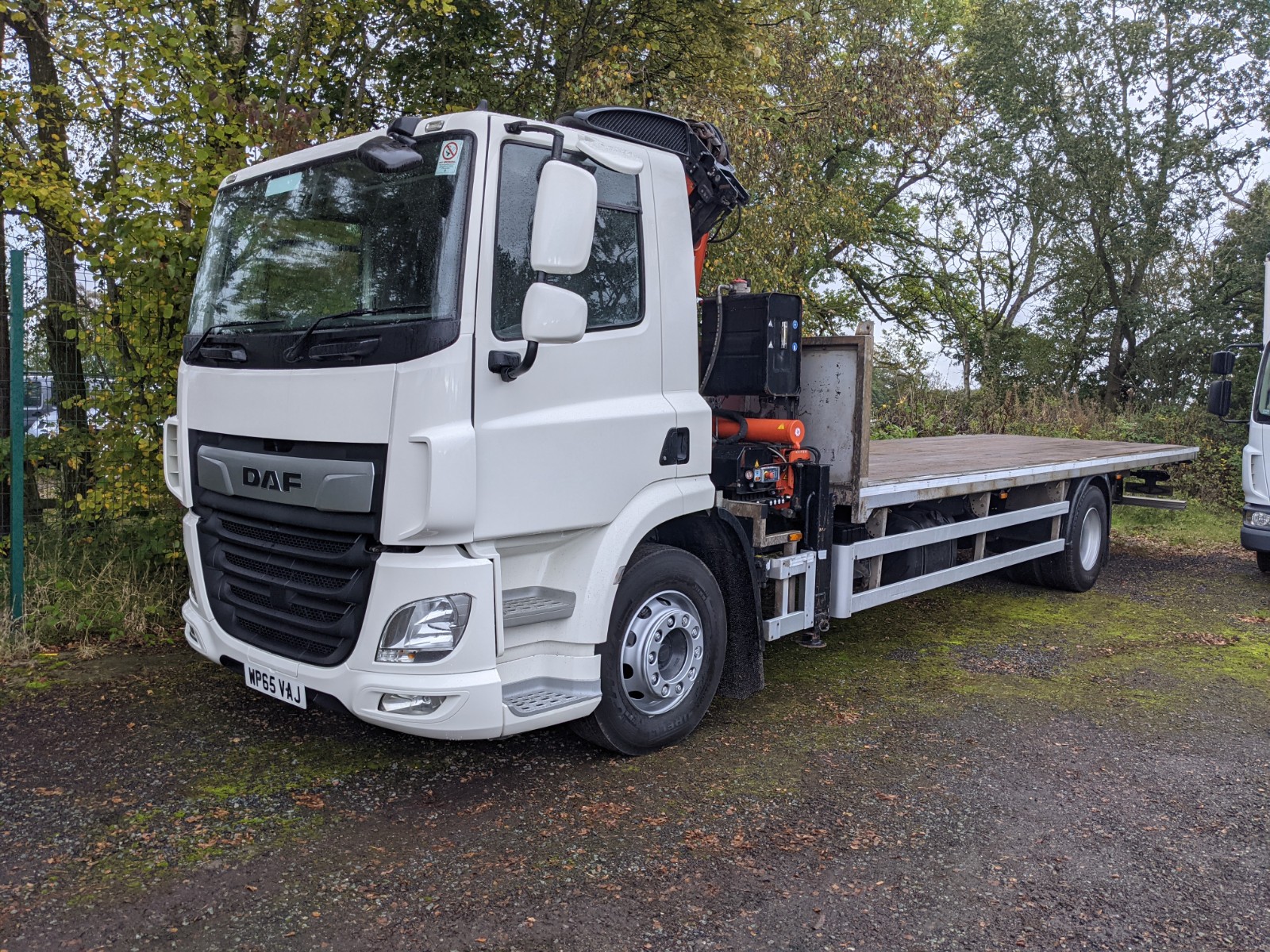 2016 DAF 18Ton Flatbed with Atlas 135.2 Crane - Used Trucks ...