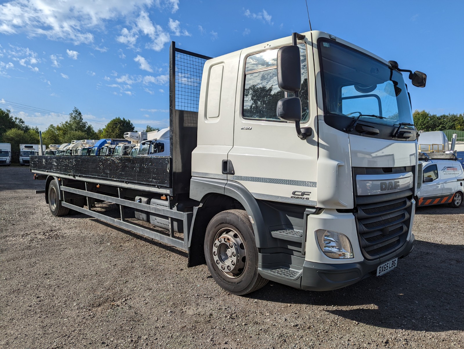 EURO 6 DAF CF 18Ton Dropsider - Used Trucks - Scaffolding Trucks ...