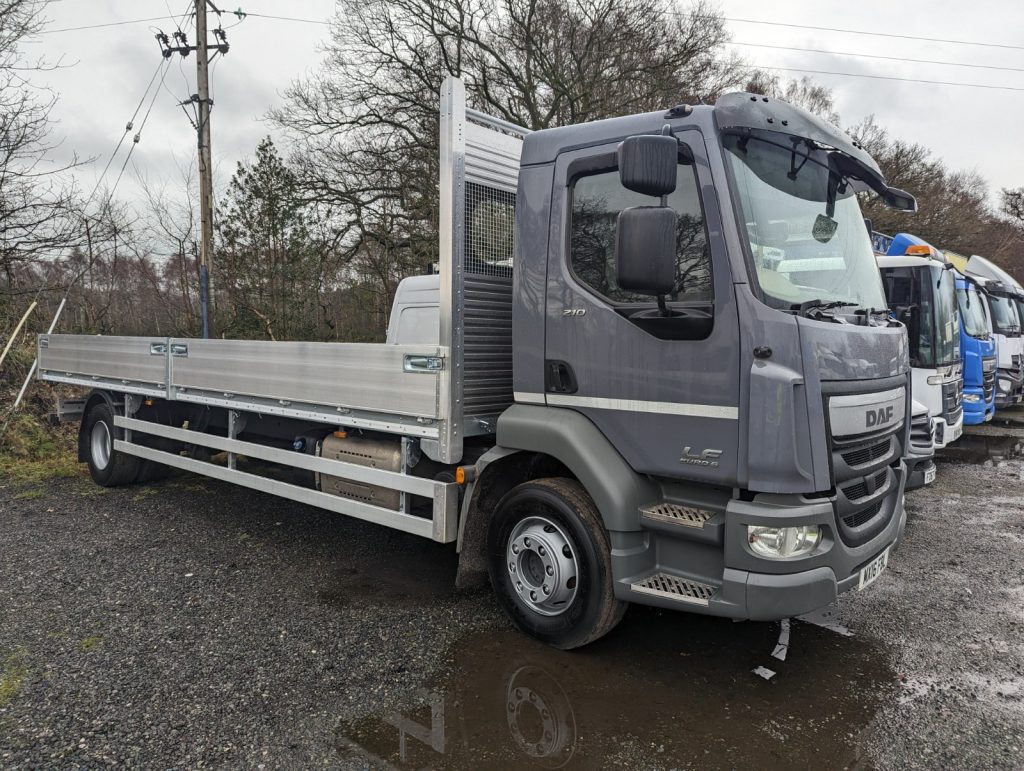 2016 DAF LF55 15Tonner on Air Suspension - NEW 22ft Dropside Body ...