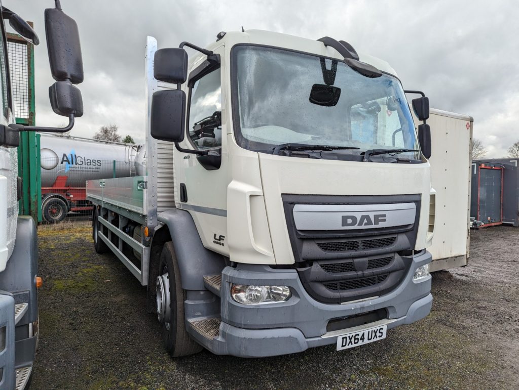 Euro6 DAF LF55 18 Tonner with NEW Scaffold Spec Dropside Body - Used ...