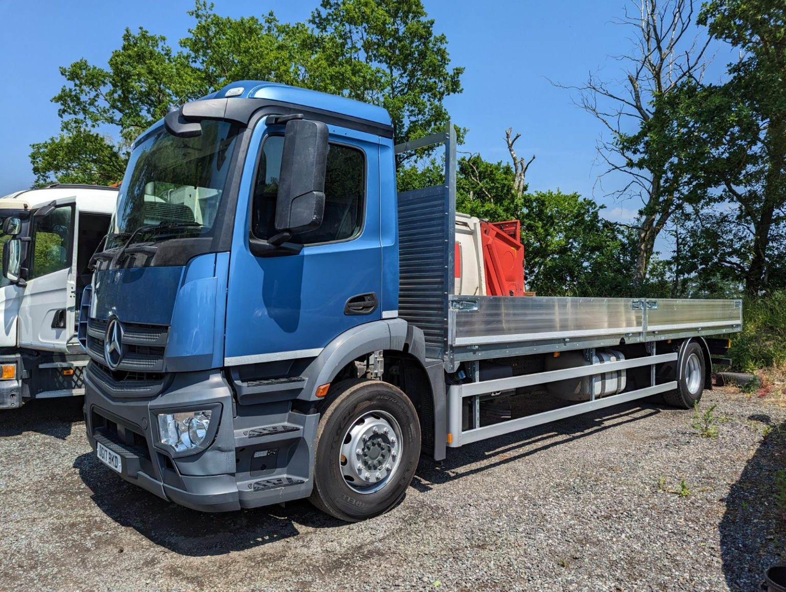 EURO6 2017 Mercedes 18T Scaffold Spec Dropside Truck - Only 175,000km ...